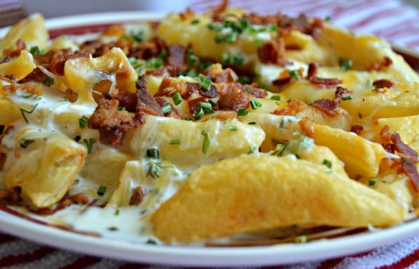 Loaded Fries with Bacon, Cheddar, and Ranch - My Latina Table