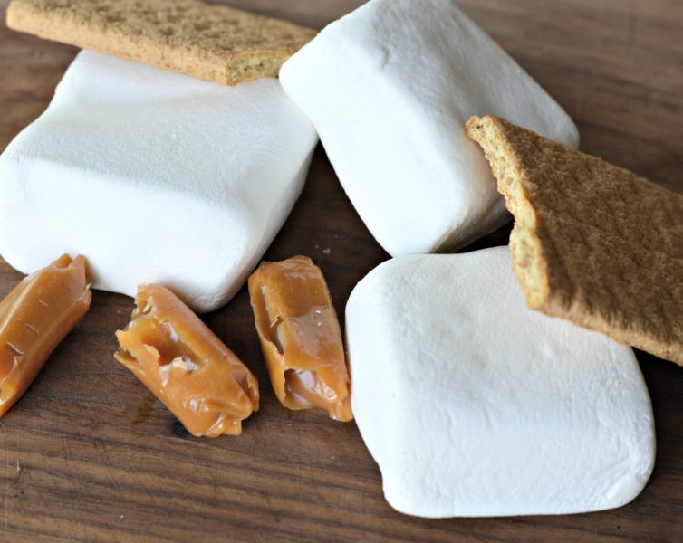 Amazing Caramel S'mores Recipe (Disney World Copycat) - My Latina Table